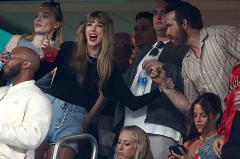 Nfl Dumps Taylor Swift For Josh Dobbs After 42 Day X Reign