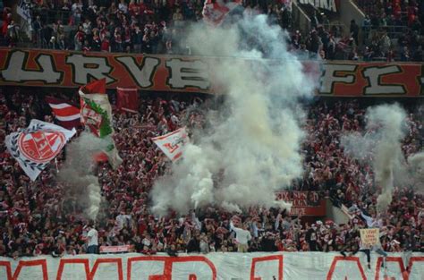 Fotos Galerie Heimfans 1 FC Köln Bayer 04 Leverkusen 09 11