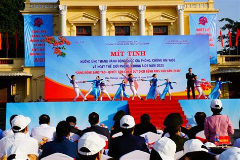 Cộng đồng Sáng Tạo Quyết Tâm Chấm Dứt Dịch Bệnh Aids