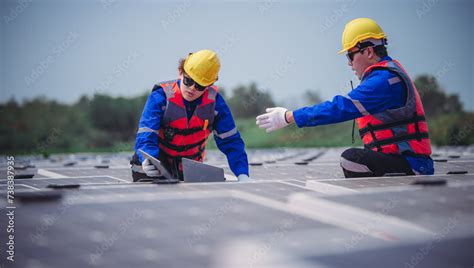 Software Engineers Upgrade Energy App Using Real Time Monitoring On