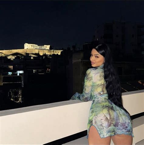 Οποιος εχει απο Ghetto Queen Dm Rgreekbaddies