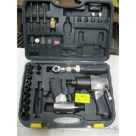 Mastercraft Air Kit With Chisel 1 2 Impact And Air Ratchet