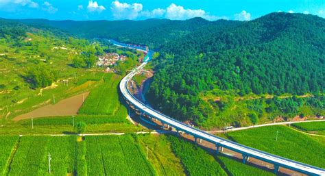 中建铁投承建的省道山西董榆线（s318）寒湖岭隧道新建工程项目全面交工验收