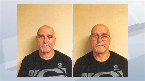 Police Search For Sex Offender Who Removed Gps Bracelet In Sturgeon Bay