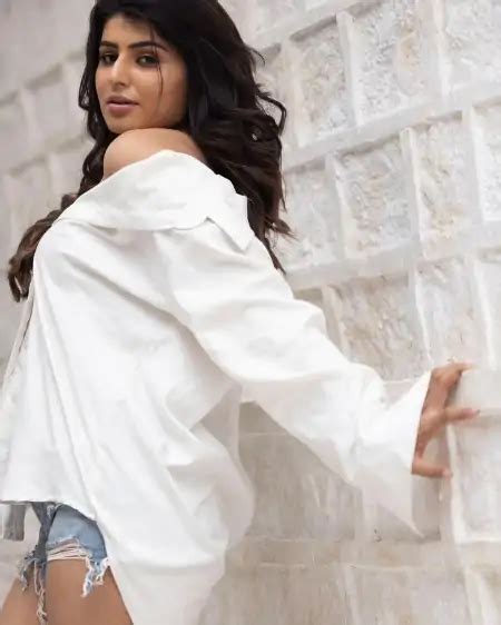 Sharanya Shetty Top 20 Hot Pics And Photo