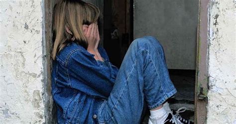 Mami me están pasando cosas horribles Niña víctima de bullying