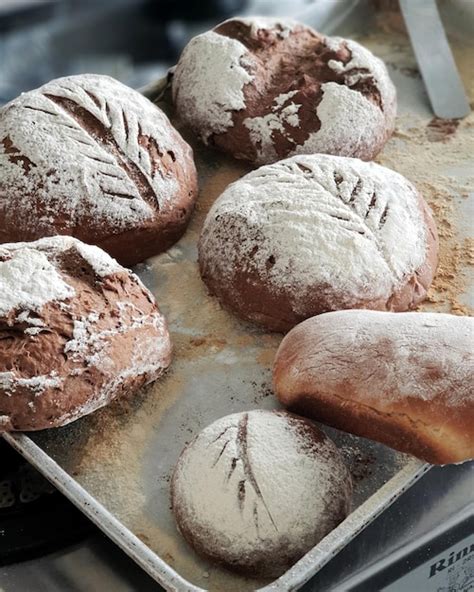 Premium Photo Close Up Of Breads In Tray