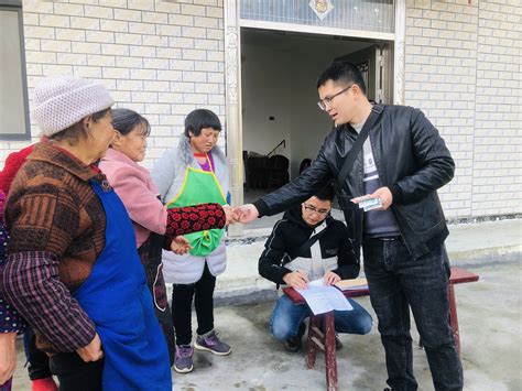 代表风采 郎聪冲发挥人大代表桥梁纽带作用 解决群众身边大小事 热点 秀山网