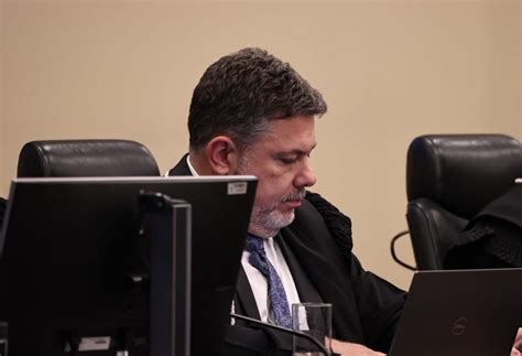 Julgamento de Moro no TRE do Paraná é retomado voto a favor de cassação acompanhe ao vivo