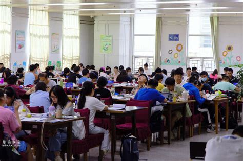 中國多地清退編外人員，有人没資格報考所在崗位 八闋