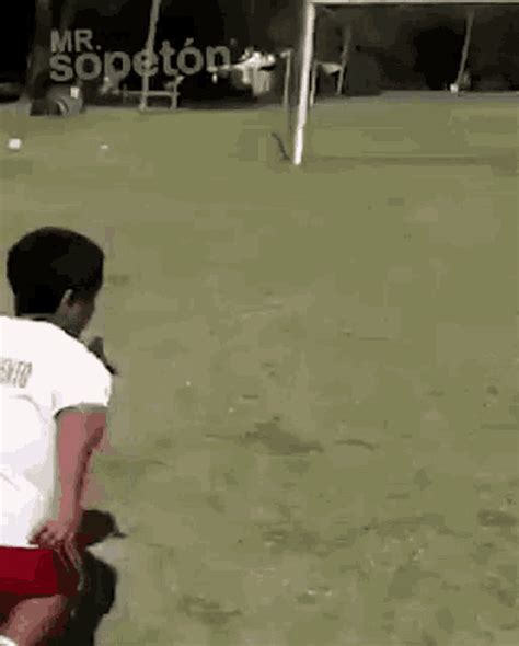Fail Soccer  Fail Soccer Penalty Descubrir Y Compartir S