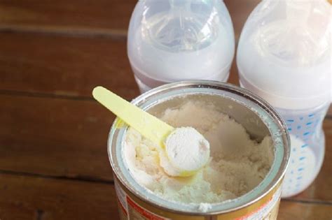 14 Merk Susu Formula Terbaik Untuk Bayi Yang Jadi Favorit Ibu