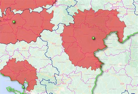 Qgis How To Create An Average Polygon From Multiple One Geographic Information Systems Stack