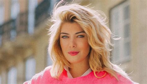 Raquel Strada já saiu de Israel e descansa fãs Nem tenho palavras
