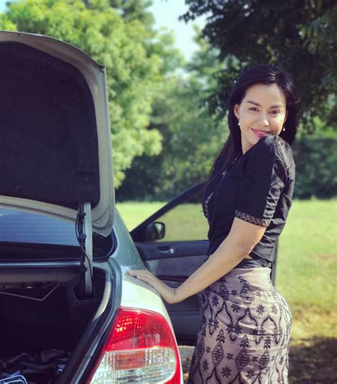 Ma Aye Thaung Weekly Fashion Snaps