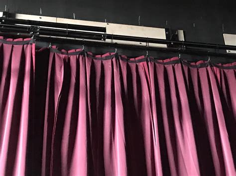 אולם מופעים מתנס חומת שמואל פרויקטים וילון קדמי לבמה אד מערכות בעמ