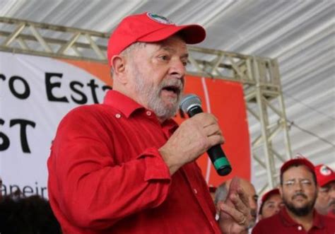 QUAEST GENIAL LULA TEM 62 DE INTENÇÕES DE VOTO NA BAHIA CONTRA 15 DE