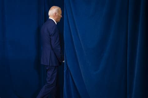 Biden Desiste De Candidatura à Reeleição Jovem Pan