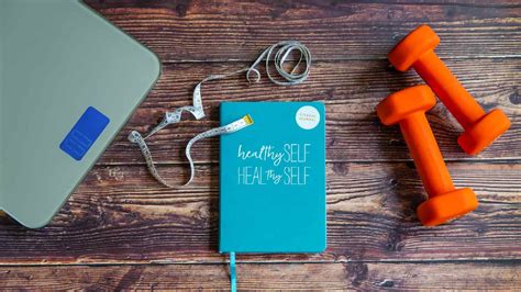 6 best fitness journals to track wellness goals | HealthShots