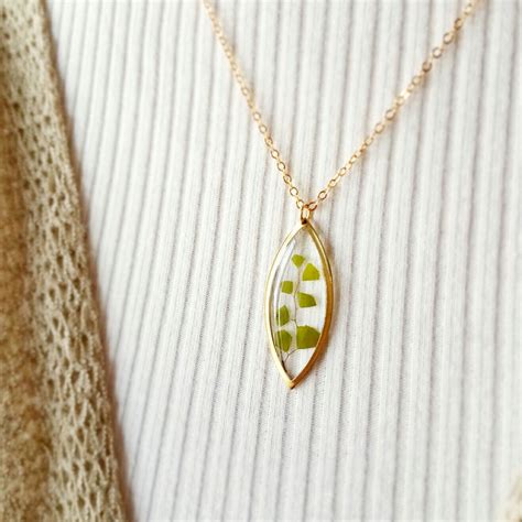 Real Pressed Flower Necklace Green Dried Flower Necklace Botanical
