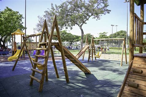 Inaugurado novo Parque Kids na Praça dos Namorados ES Brasil