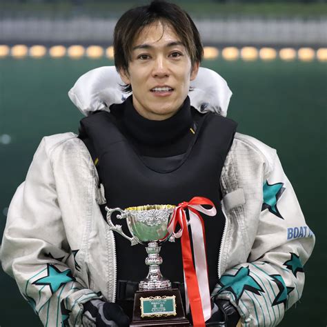 ボートレース下関 サンケイスポーツ杯準優進出バトル📰🎅 7日間の長い闘いを制したのは、1号艇の 岩瀬裕亮