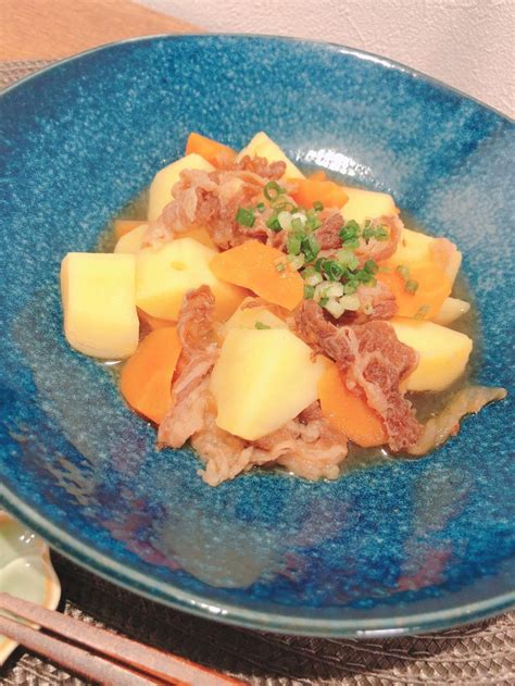 レシピ「松屋牛めしの具で時短肉じゃが」味付けは牛めしの具だけ！とっても簡単に出来ちゃいますv 冷凍食品の冷食com