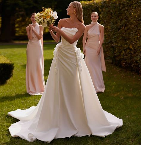 Rochie De Mireasa Simpla Rochia Simpla Austoma By Monreal