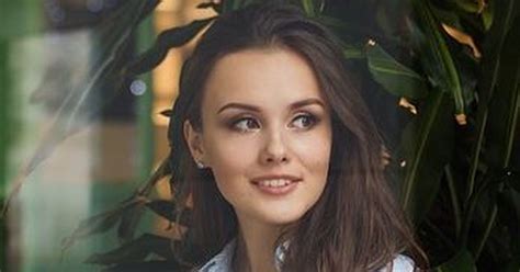 Poveste Adevarata Si A Inselat Sotul Cu Seful Ei Am Făcut O Acolo