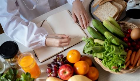 5 Yếu Tố Dinh Dưỡng Quan Trọng Trong Chế độ ăn Cho Người Bệnh Ung Thư