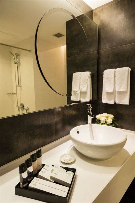 【staycation優惠】香港六國酒店 Gloucester Luk Kwok Hong Kong 高級客房住宿 品味饕宴‧自助晚餐