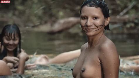 Naked Brida Pantoja in Diários da Floresta