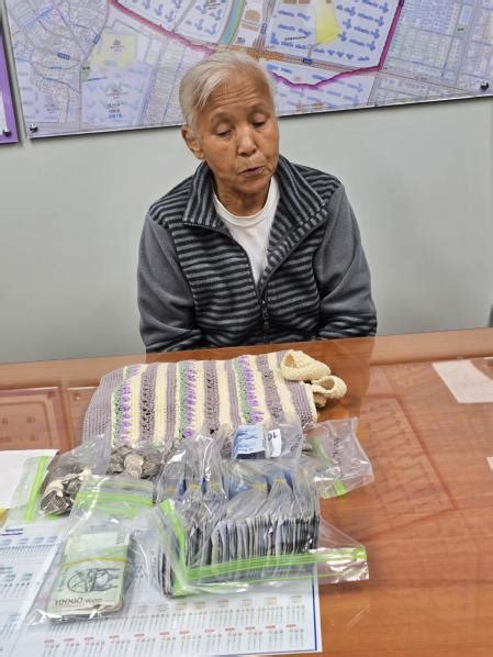 야학 다니던 시절이 가장 행복했다…5개월간 폐지 팔아 모은 돈 기부한 70대