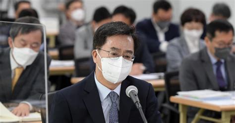 뒤끝작렬 김동연 치켜세운 장제원그때는 맞고 지금은 틀린가