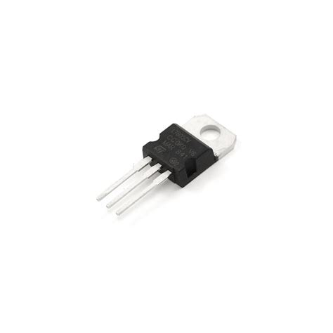 Ic 7805 Voltage Regulator 7805 Datasheet Voltage Regulator Ic Pinout And Example Circuits