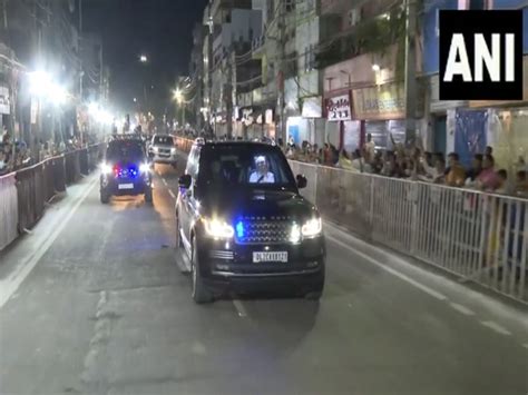 Pm Modi Holds Roadshow In Bihars Patna