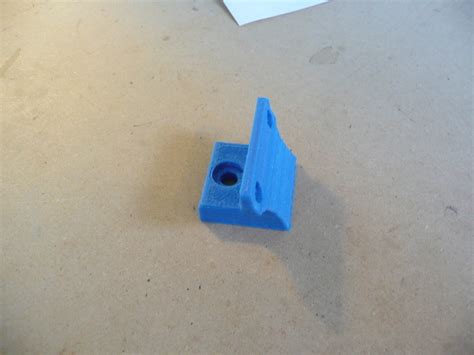 Free 3d File Stepper Motor Mount Nema 17 For 30mm Extrusion 👽・3d