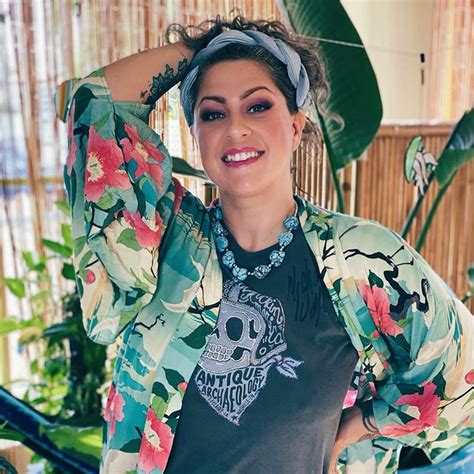 American Pickers Danielle Colby Shows Off Her Bare Boobs And Butt In