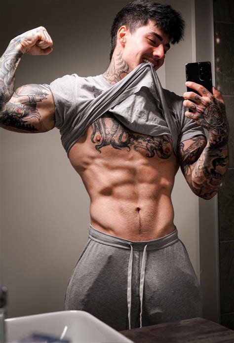 Jakipz Twitter HOT SEXY