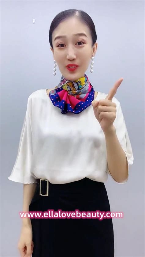 How To Wear A Silk Scarf As A Top Silk Scarf Top Outfit Diy Artofit