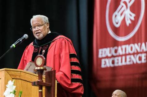 More Than 2300 Students Graduate From Chaffey College