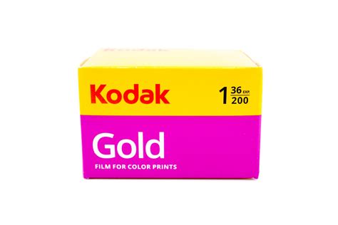 Kodak Gold 200 (35mm) 36 Exp. - lens-camera.com