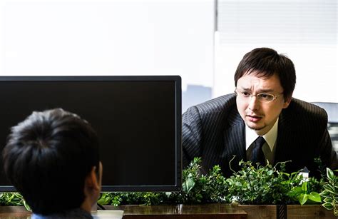 課長に昇進したら給料が下がる？管理職の年収事情 ビズパーク
