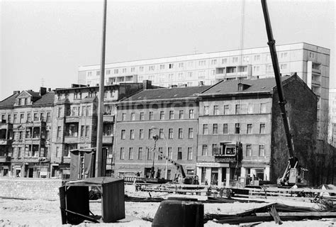 Ddr Fotoarchiv Berlin Baustelle Zum Neubau Der Straße Alt