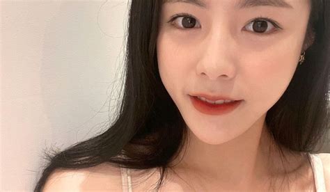 รวมรูปภาพของ แฟนคลับเป็นห่วง รูปร่างของ อี ดา ยอง มือเซตคนสวยหลัง