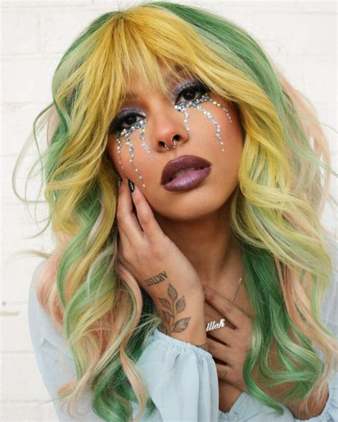 10 impresionantes colores de fantasía para el pelo desde pasteles a neones