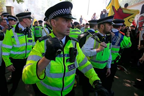 Police Chief Wants To Sack Hundreds Of Errant London Officers Nation