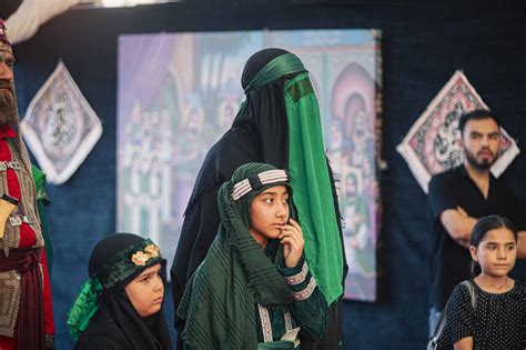 گزارش تصویری خیمه هنرهای عاشورایی میدان شهدای هفتم تیر همشهری آنلاین