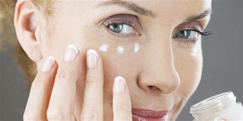 Dermatologist Shares 35+ Odd But Effective, Time-Tested Skincare Tips ...