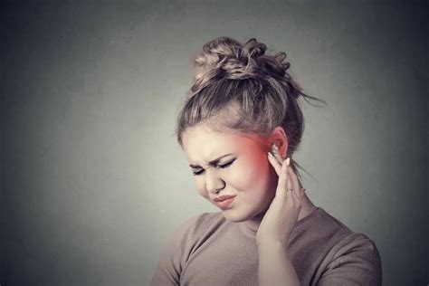 Crackling In Ear Common Symptoms And How To Find Relief